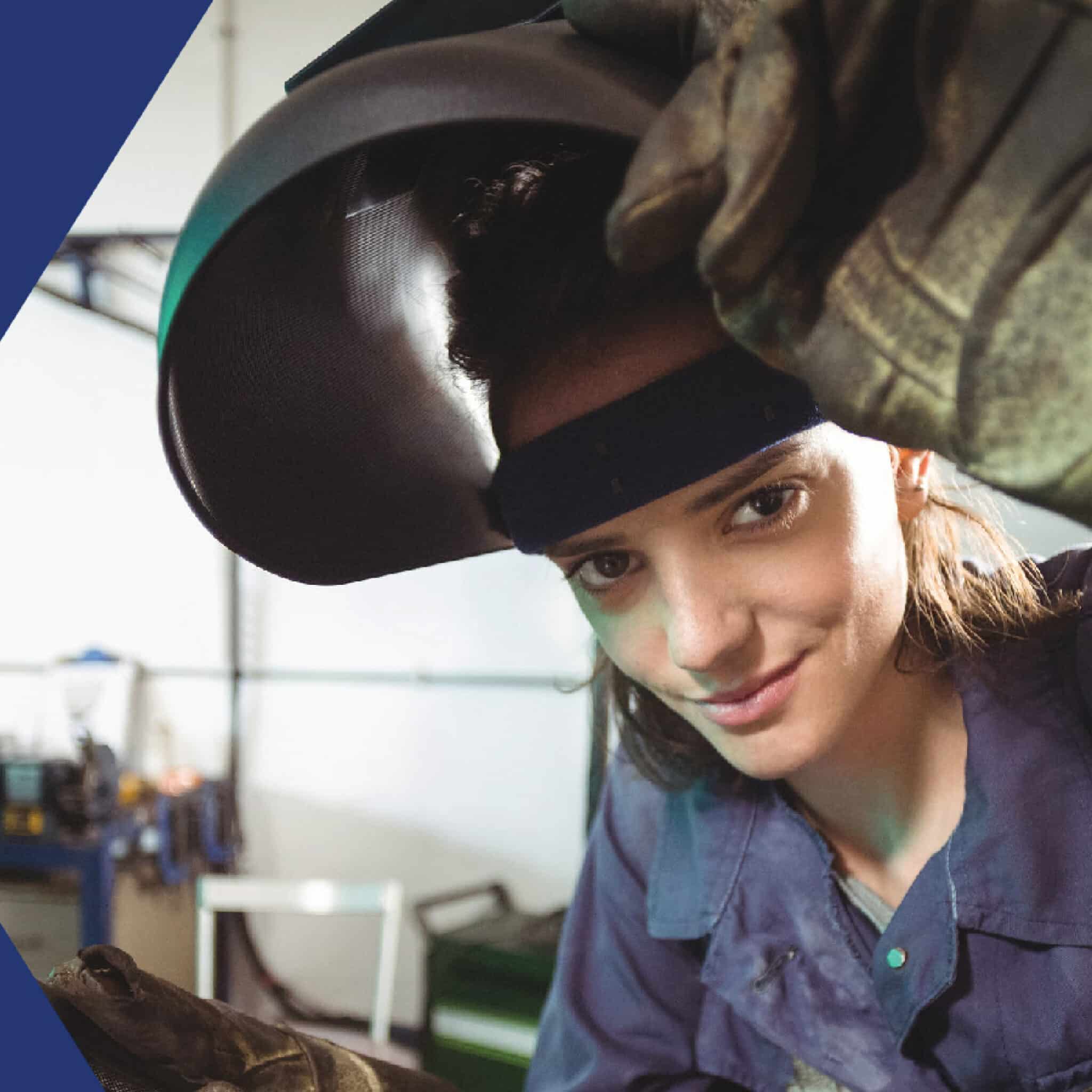 What PPE Should You Use When Welding? - Safetyware Group
